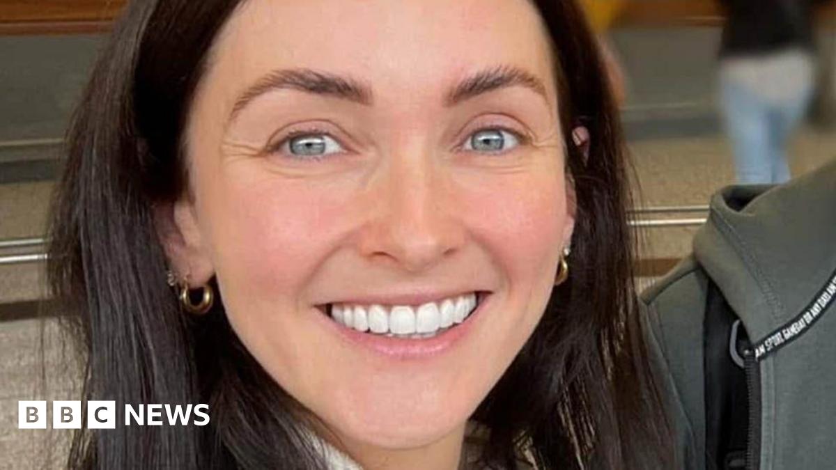 Blackpool named deprived area, but locals proud to live there - BBC News