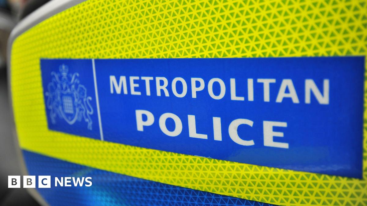 Met PC in court charged with rape and other sex offences - BBC News