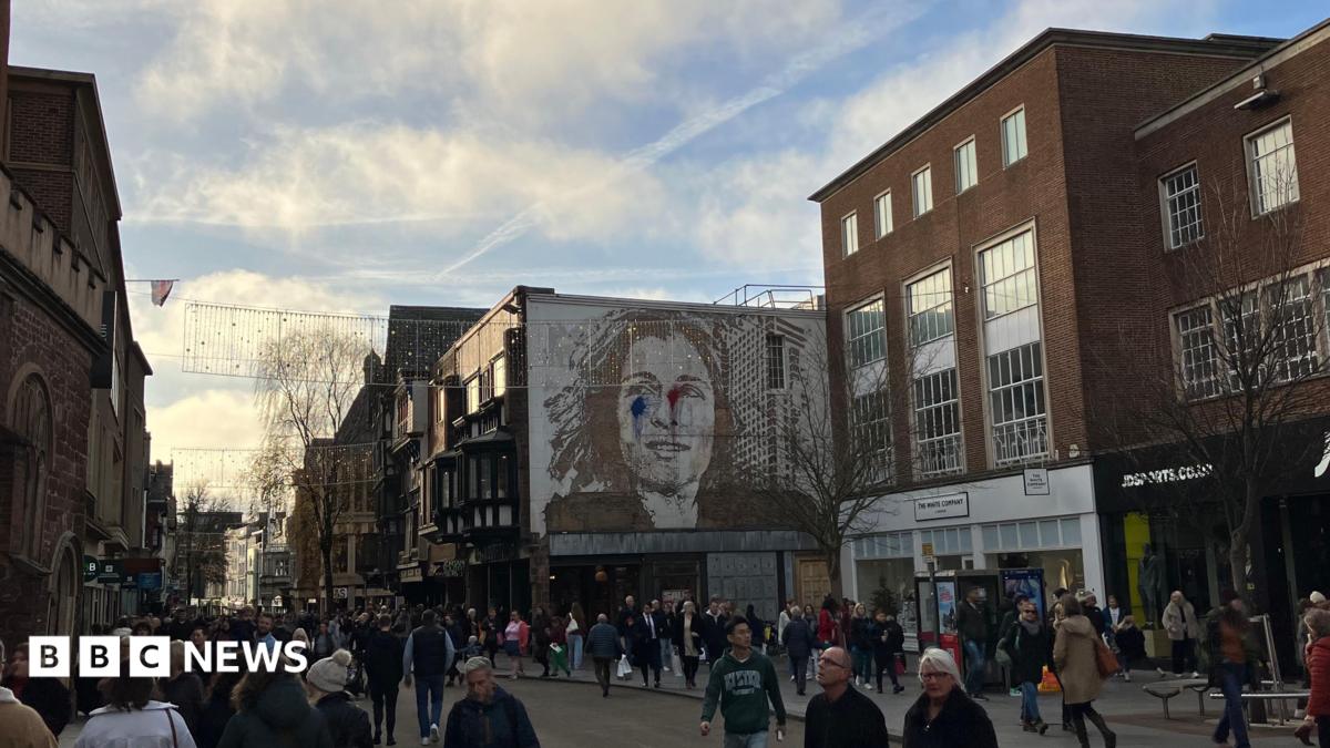 Exeter businesses back Business Improvement District - BBC News