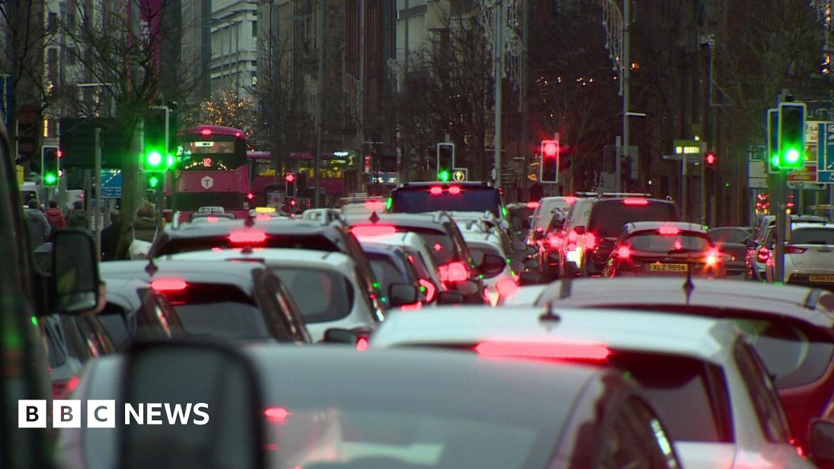 Translink apology for bus disruption amid Belfast congestion - BBC News