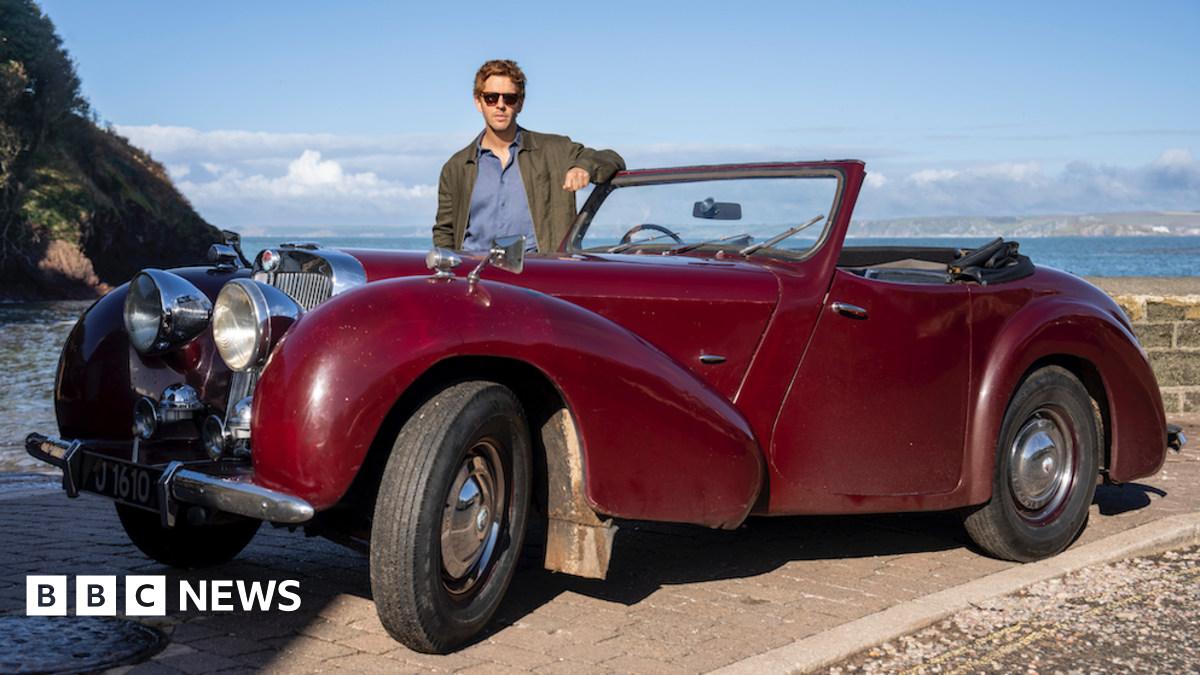 New Bergerac series pays homage to original, star says - BBC News