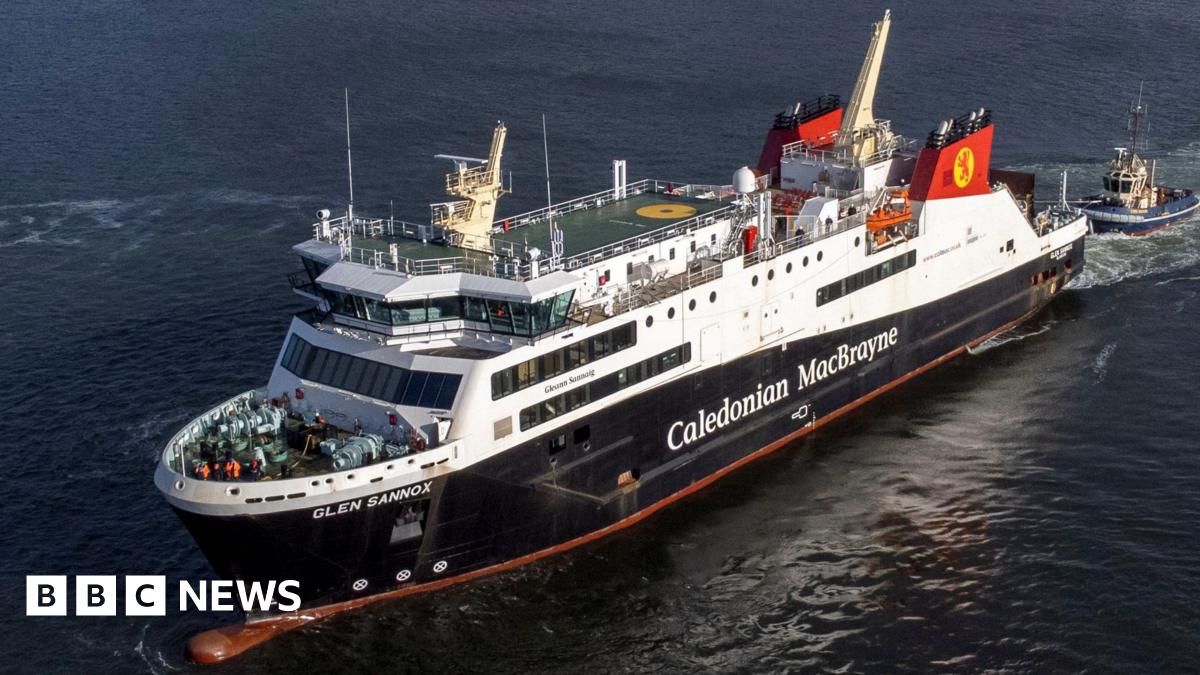 New delivery delay for CalMac ferry Glen Sannox - BBC News