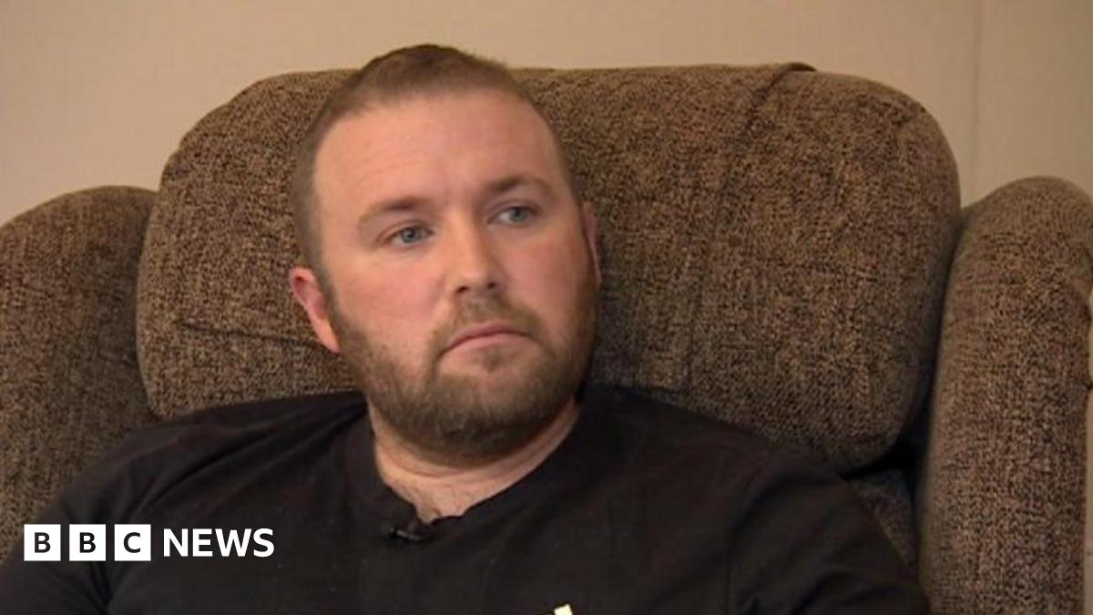 Electrocuted window cleaner felt 'body slipping away' - BBC News