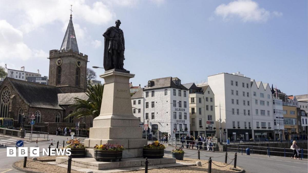 Guernsey cost of living survey deadline extended - BBC News