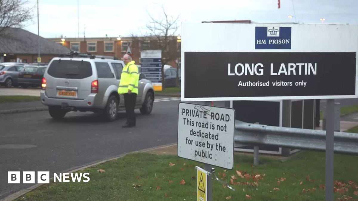 Fifth inmate sentenced over mutiny at HMP Long Lartin - BBC News