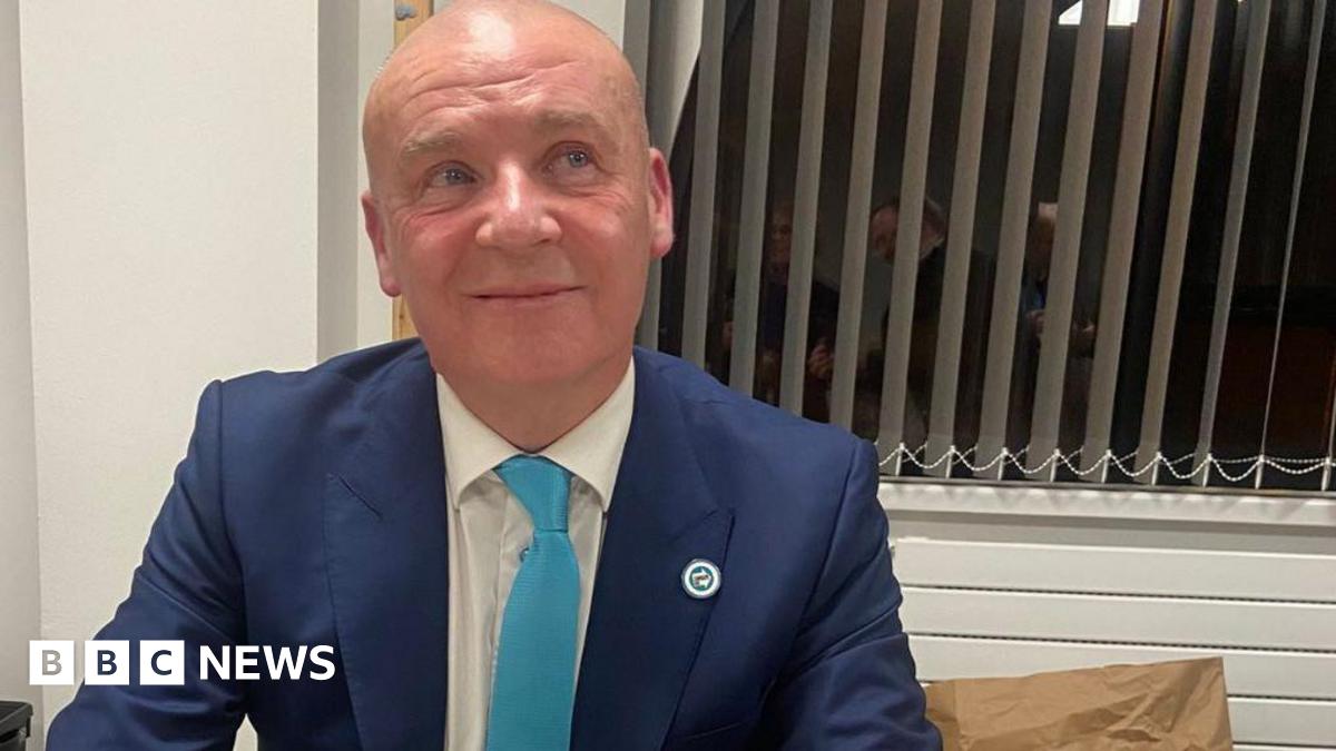 Torfaen council: First Reform councillor elected in by-election - BBC News