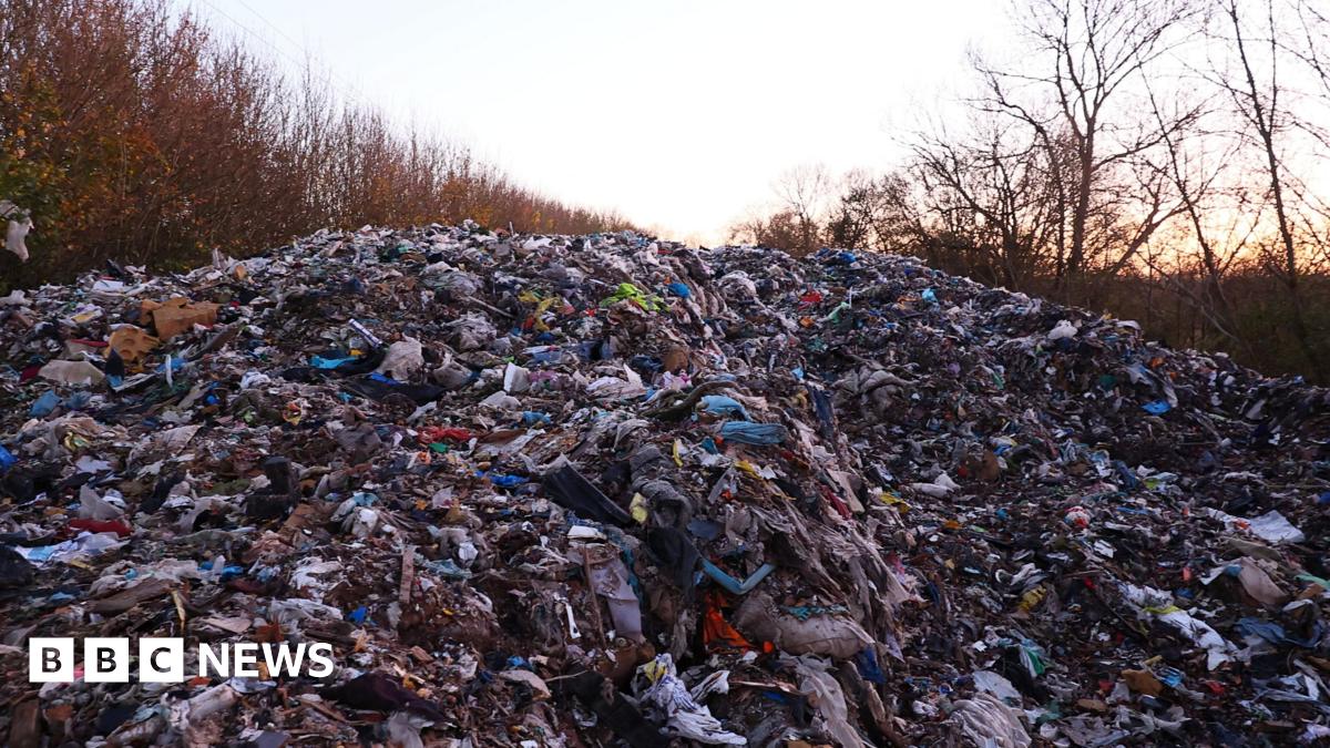 Environment Agency did not notify inquiry of illegal waste sites - BBC News