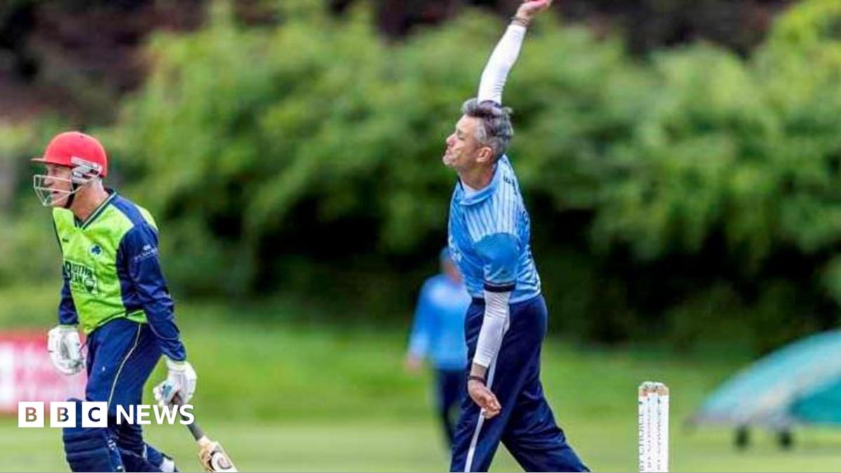 Loughborough teacher set to take on Aussies in Over 50s Ashes - BBC News