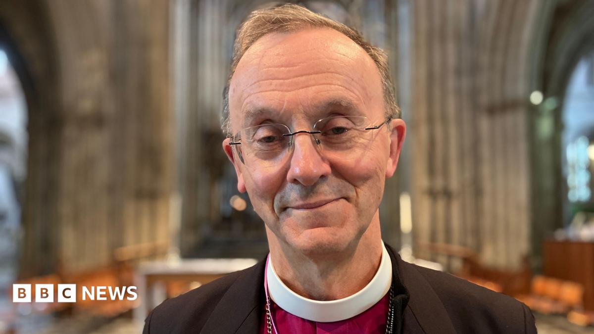 Bishop of Worcester John Inge retiring after almost 17 years - BBC News