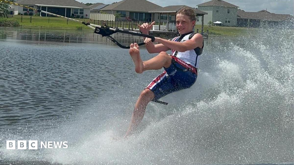 Barefoot skiing championships: Yorkshire teen takes to the water - BBC News