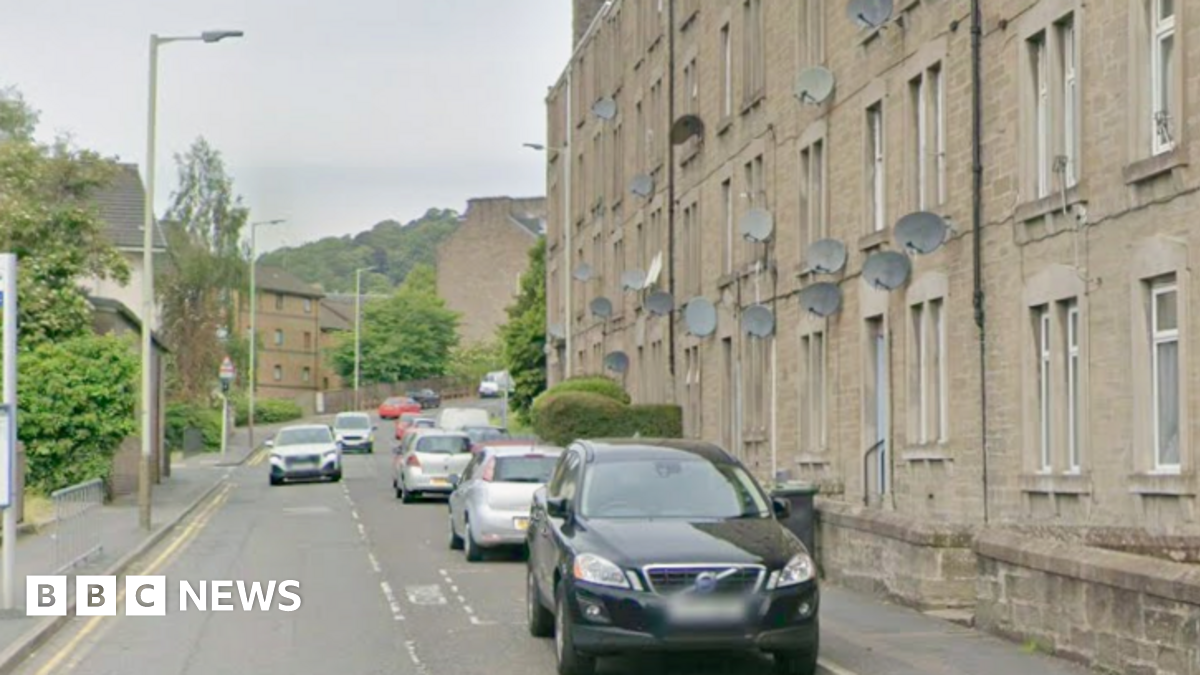 Man appears in court after woman's death in Dundee - BBC News
