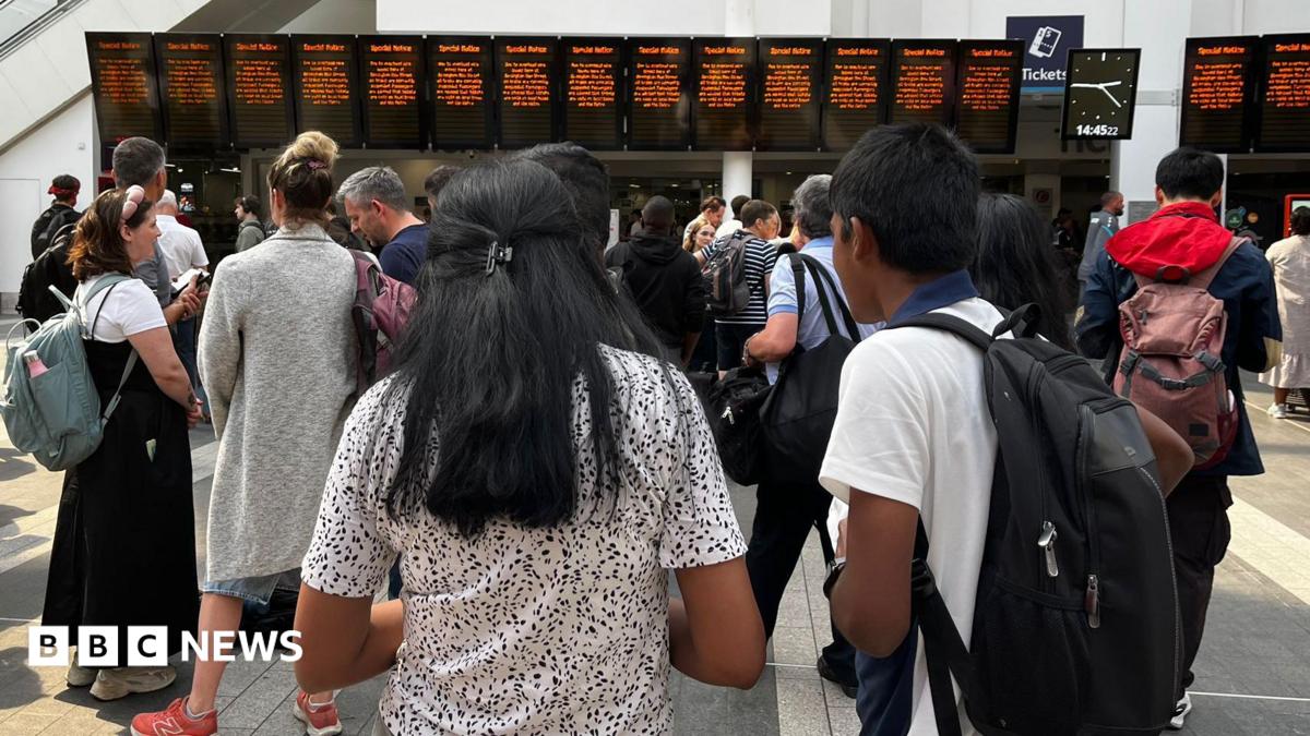 Major rail disruption around Birmingham New Street after wires damaged ...