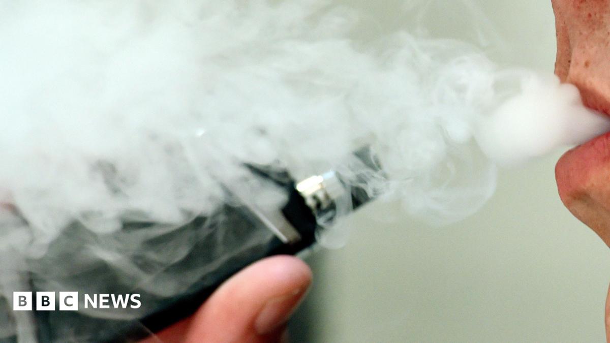 Cannabis THC vapes a 'threat to younger generation' in Bradford - BBC News