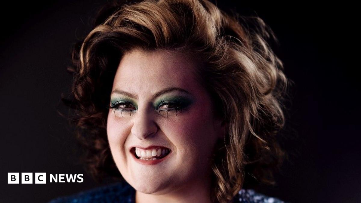Kiri Pritchard-McLean: Comedian's foster role prompts new show - BBC News