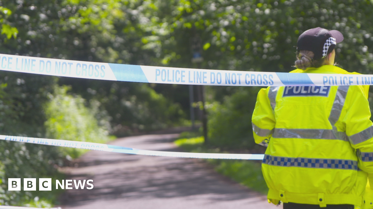 Police recover gun from Edinburgh's Roseburn Path in gang feud probe ...
