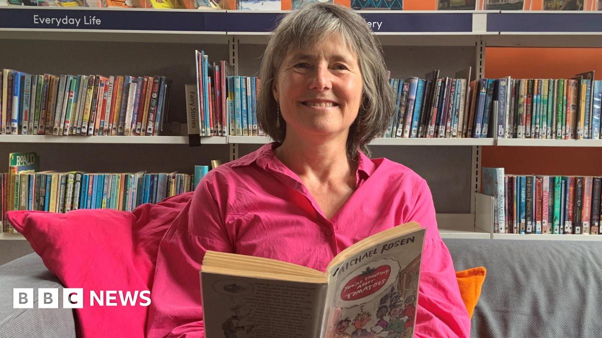 Sheffield libraries at 'heart of community' a decade after cuts - BBC News