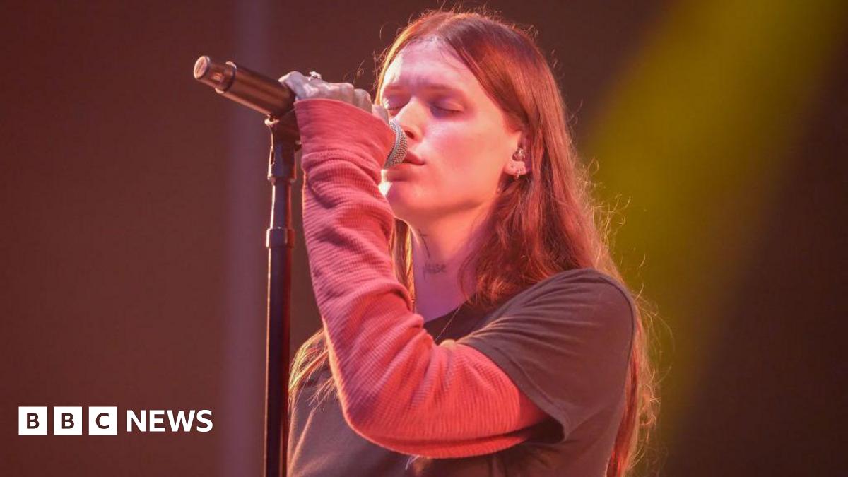 Ethel Cain: Singer stands by #KillMoreCEOs post - BBC News