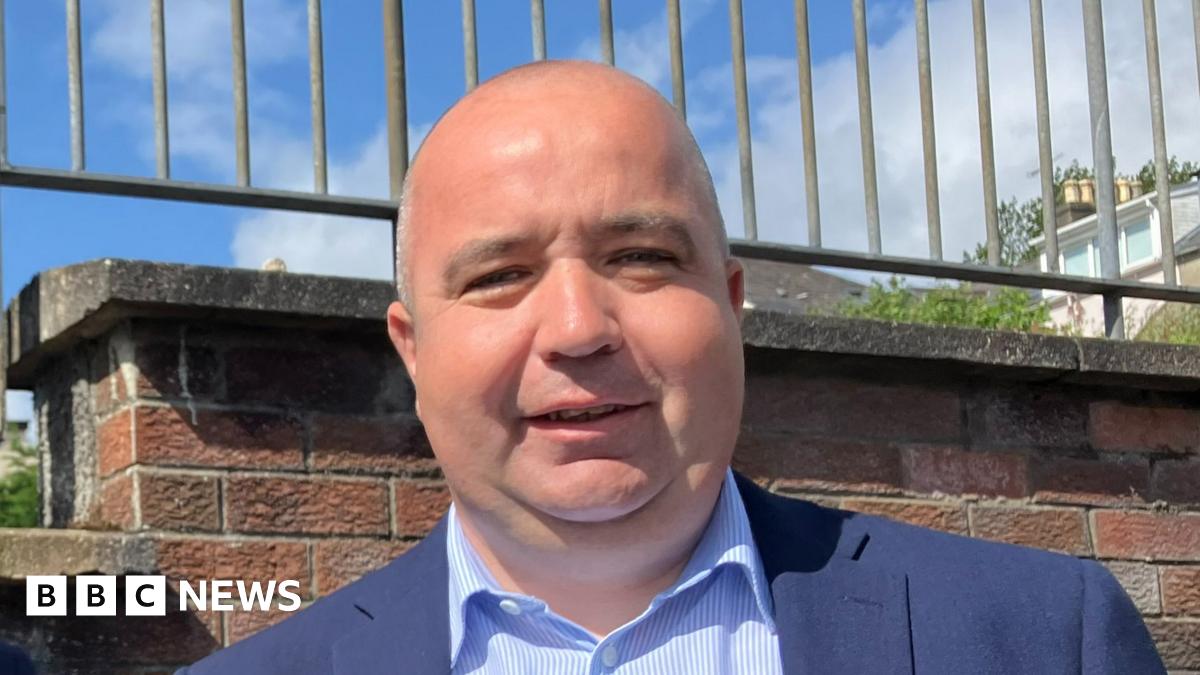 Brian Tierney: Councillor 'steps aside' over court reference - BBC News