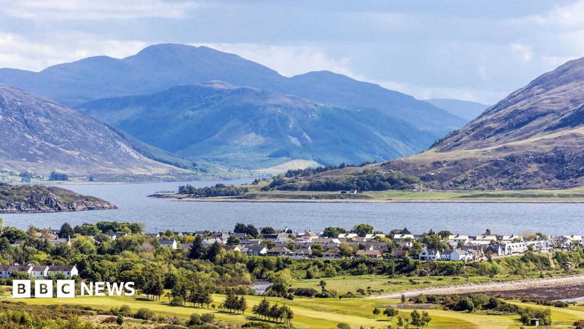 Call for young Scots to have right to live where they grew up - BBC News