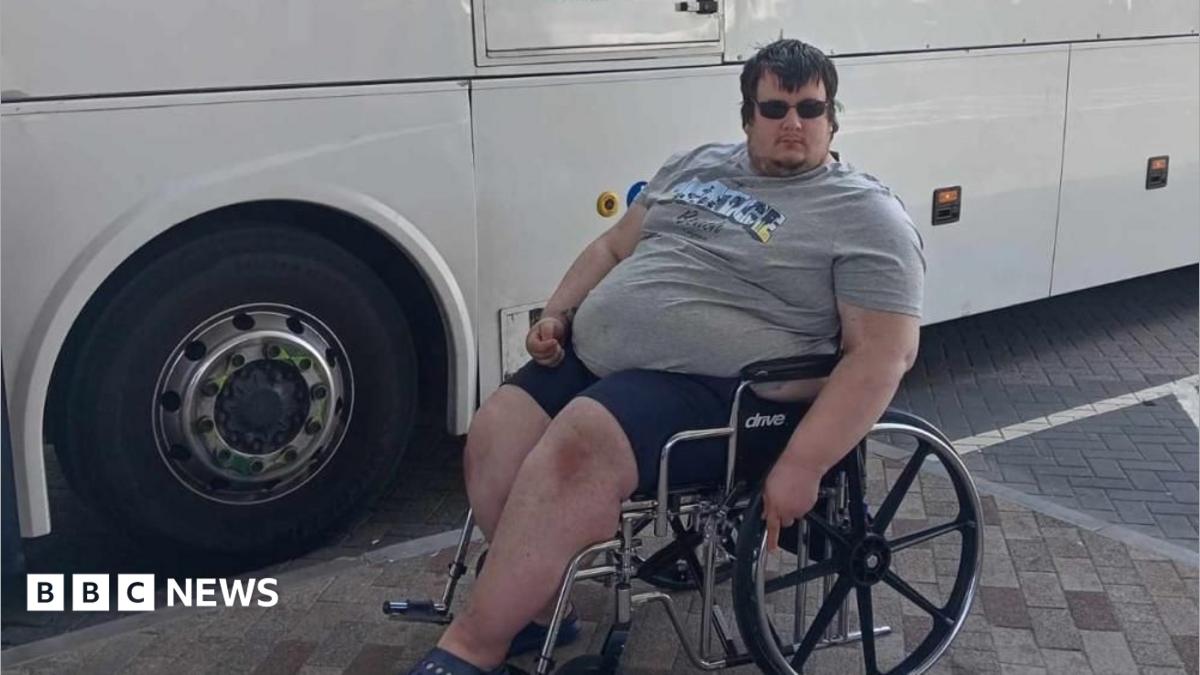 Disabled transport access a 'national embarrassment', MPs warn - BBC News
