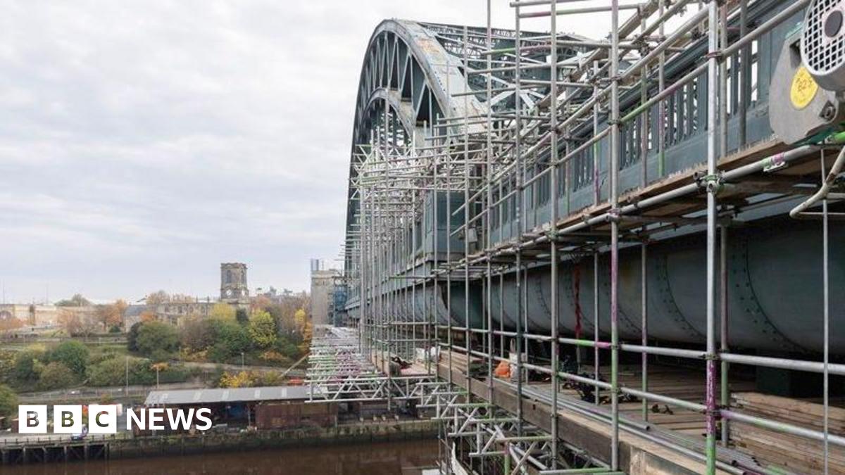 Tyne Bridge repairs more than double, report says - BBC News