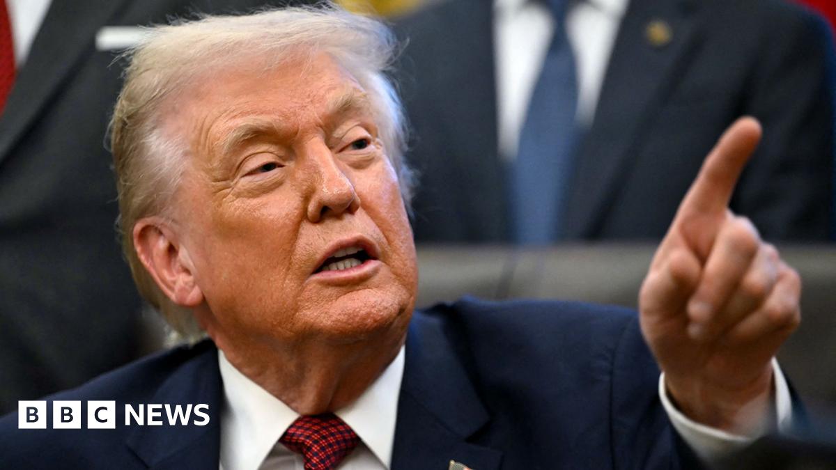 Trump says $72bn Netflix-Warner Bros deal 'could be a problem' - BBC News