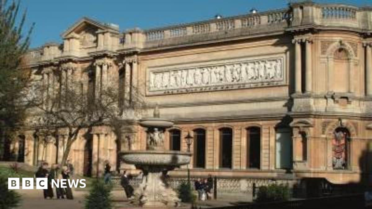 Appeal for help to create 'largest' hobbies exhibition - BBC News