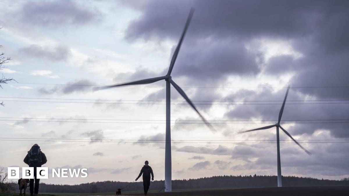 Teesworks SeAH wind firm workers win right to union recognition - BBC News