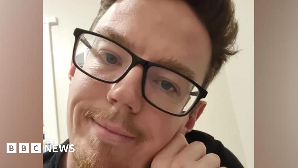 Rushden family tribute to 'brilliant dad' after fatal collision - BBC News