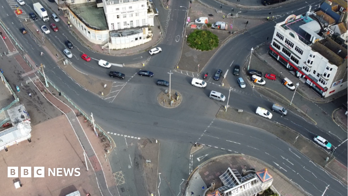 Building work set to begin on Brighton seafront - BBC News