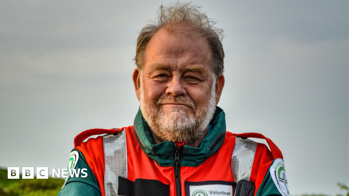 Devon charities win King's Award for Voluntary Service - BBC News