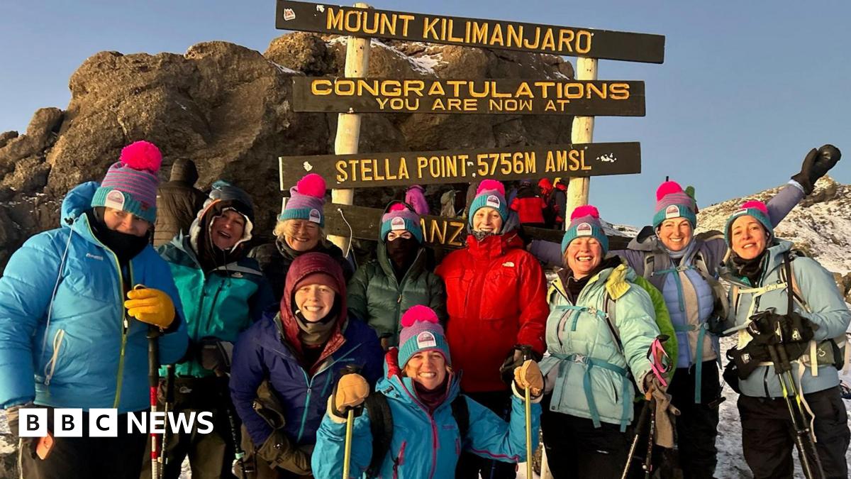 Alnwick stoma woman Gill Castle completes Kilimanjaro trek - BBC News