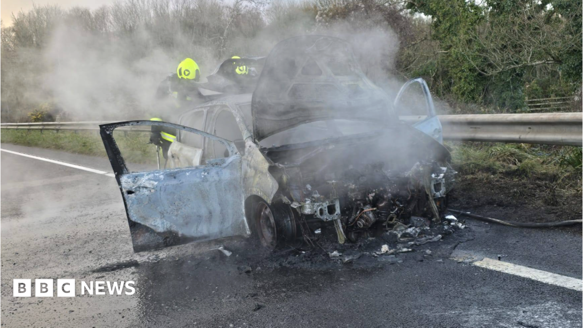 Car fire sparks delays on A38 near South Brent - BBC News