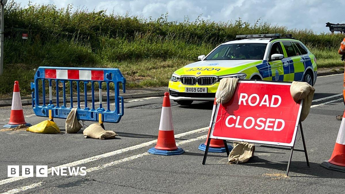 A26 crash: East Sussex man dies in road collision - BBC News