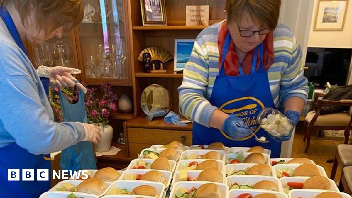 Wolverhampton food bank volunteers thanked after King's Award - BBC News