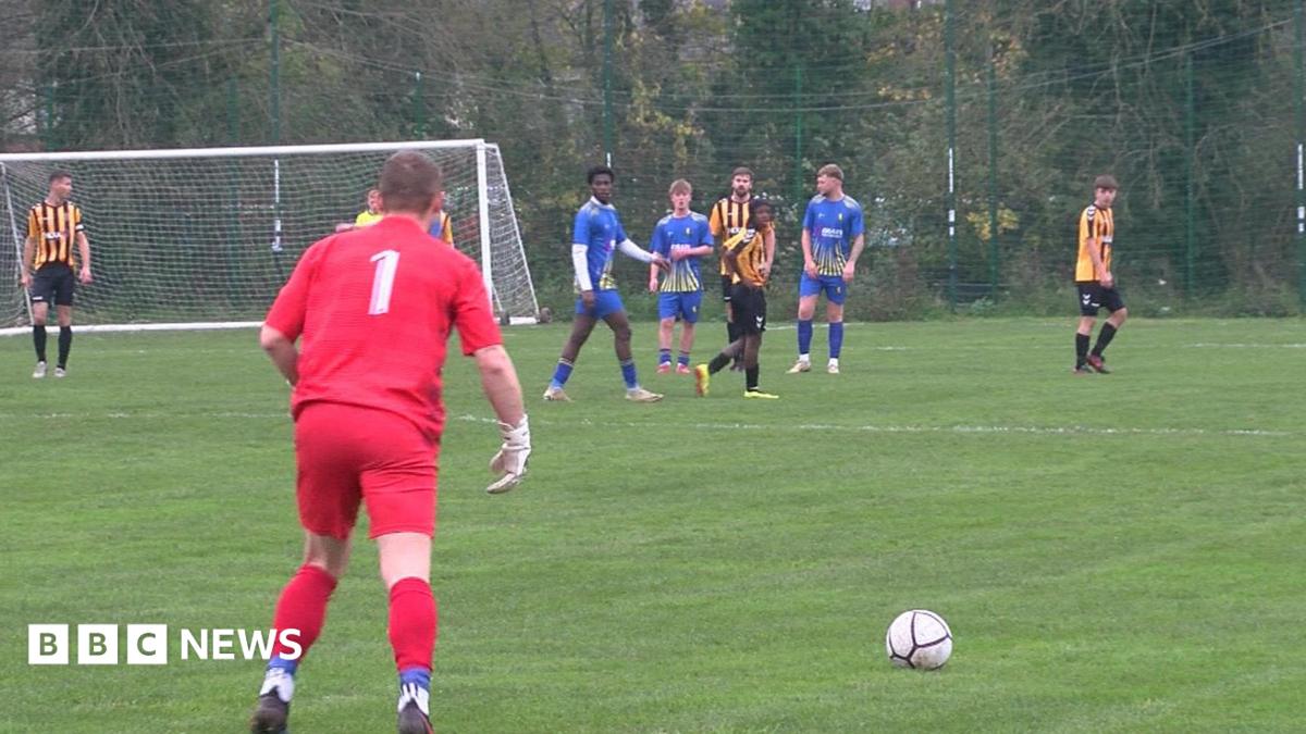 Newbury FC: Club back at Faraday Road home after six years away - BBC News