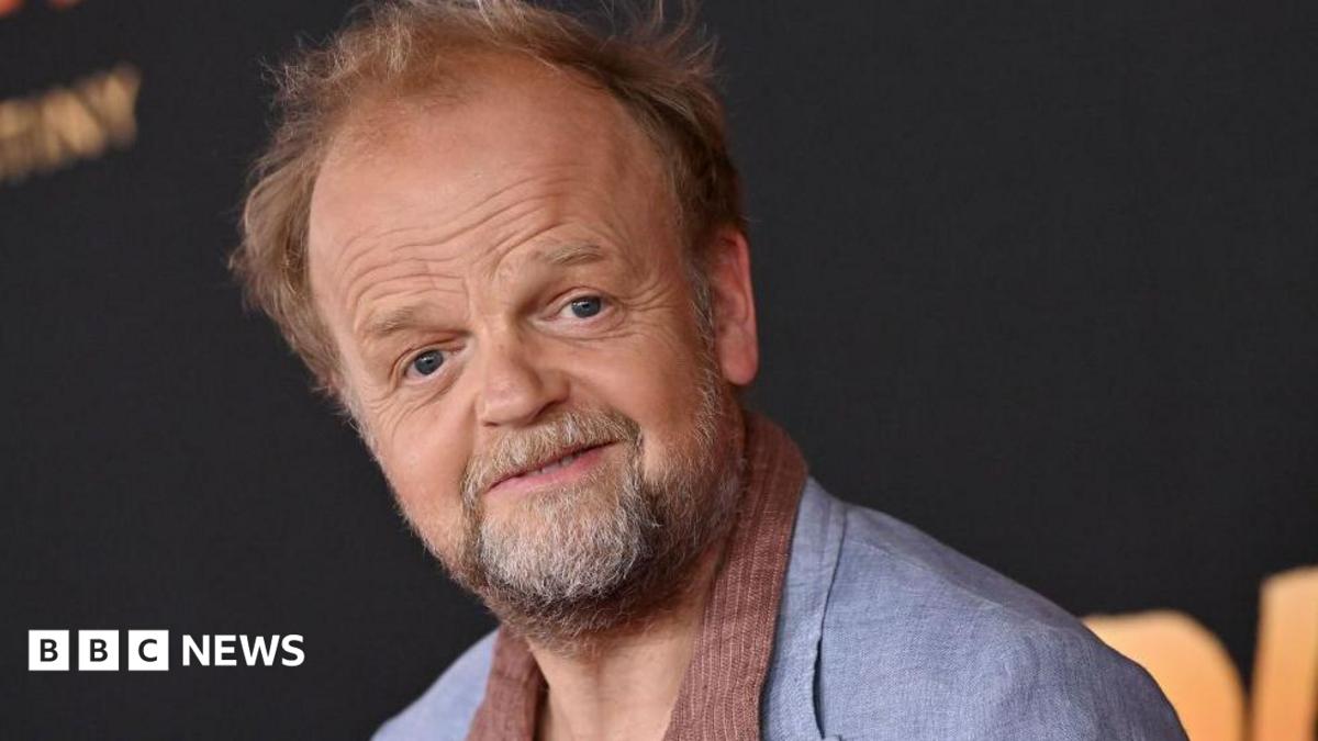 Post Office scandal: Toby Jones 'played a hero' in Mr Bates drama - BBC ...