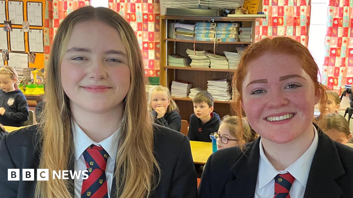 Ballyclare: Language scheme a "win-win" for pupils - BBC News