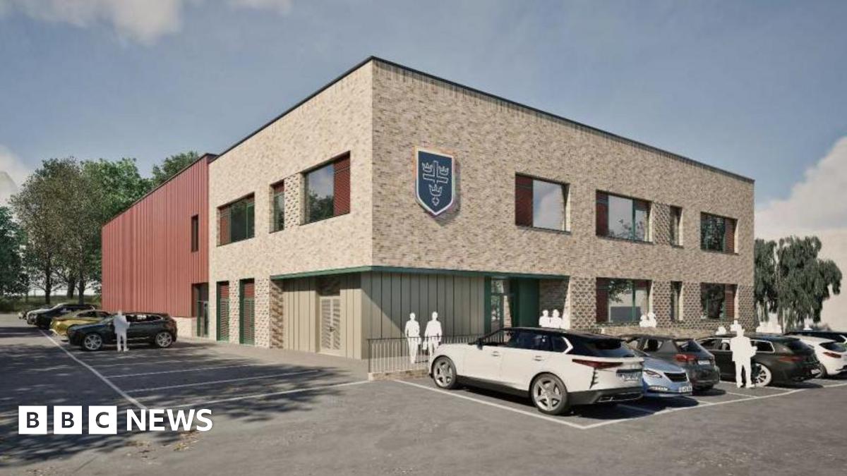 Nottingham school expansion plan given green light - BBC News