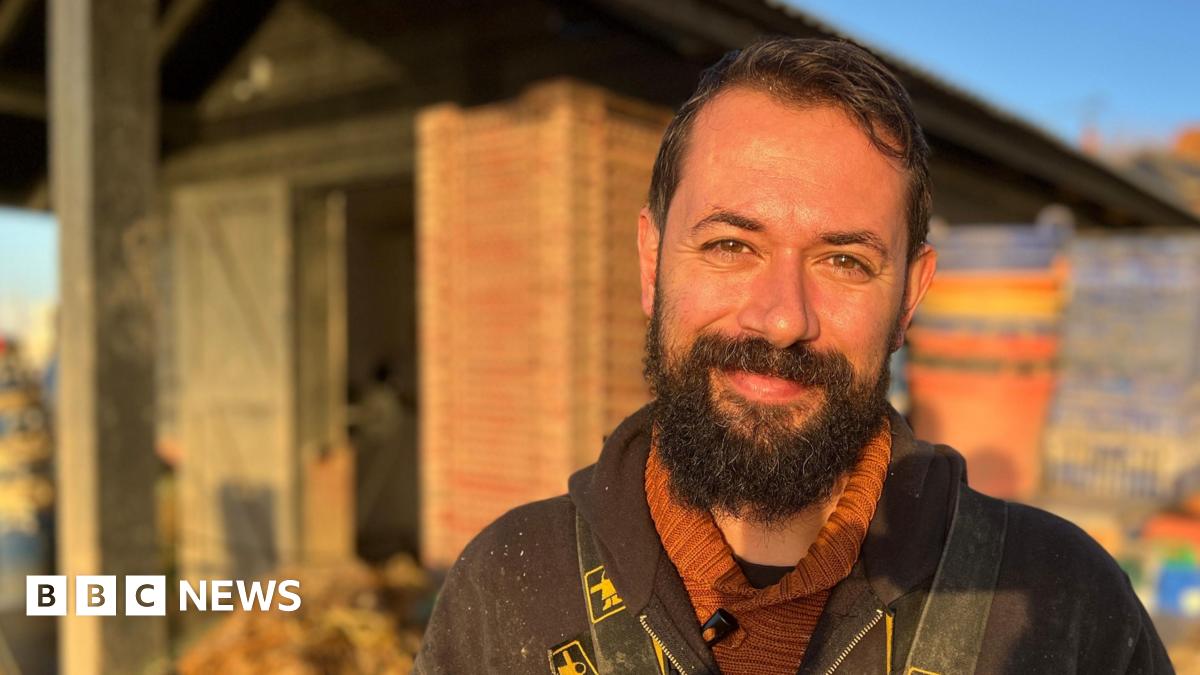 Mersea Island oysterman says Brexit's impact is now surfacing - BBC News