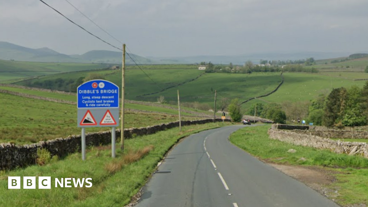 50 years since Dibbles Bridge, the UK's worst road crash - BBC News