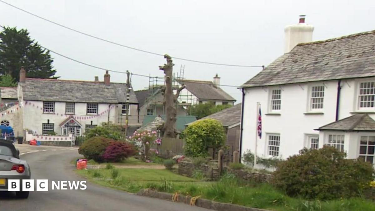 More than £120k funding for new community hub in Cornwall - BBC News