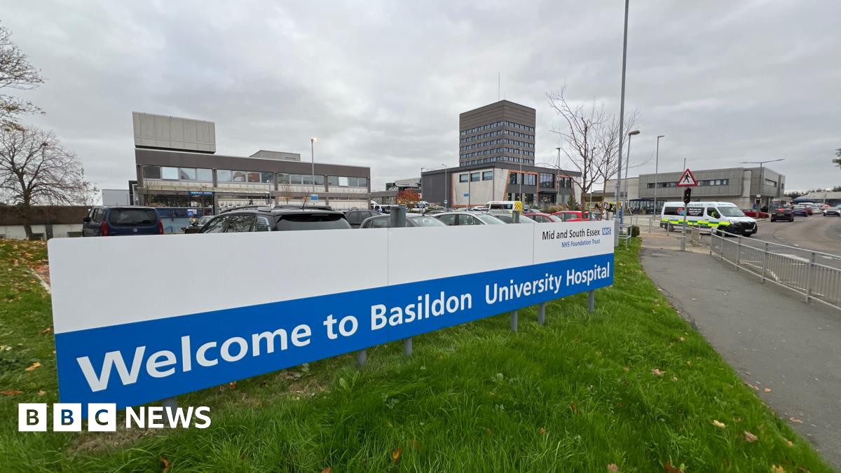 Jen Craft MP writes to Essex hospital trust about care concerns - BBC News