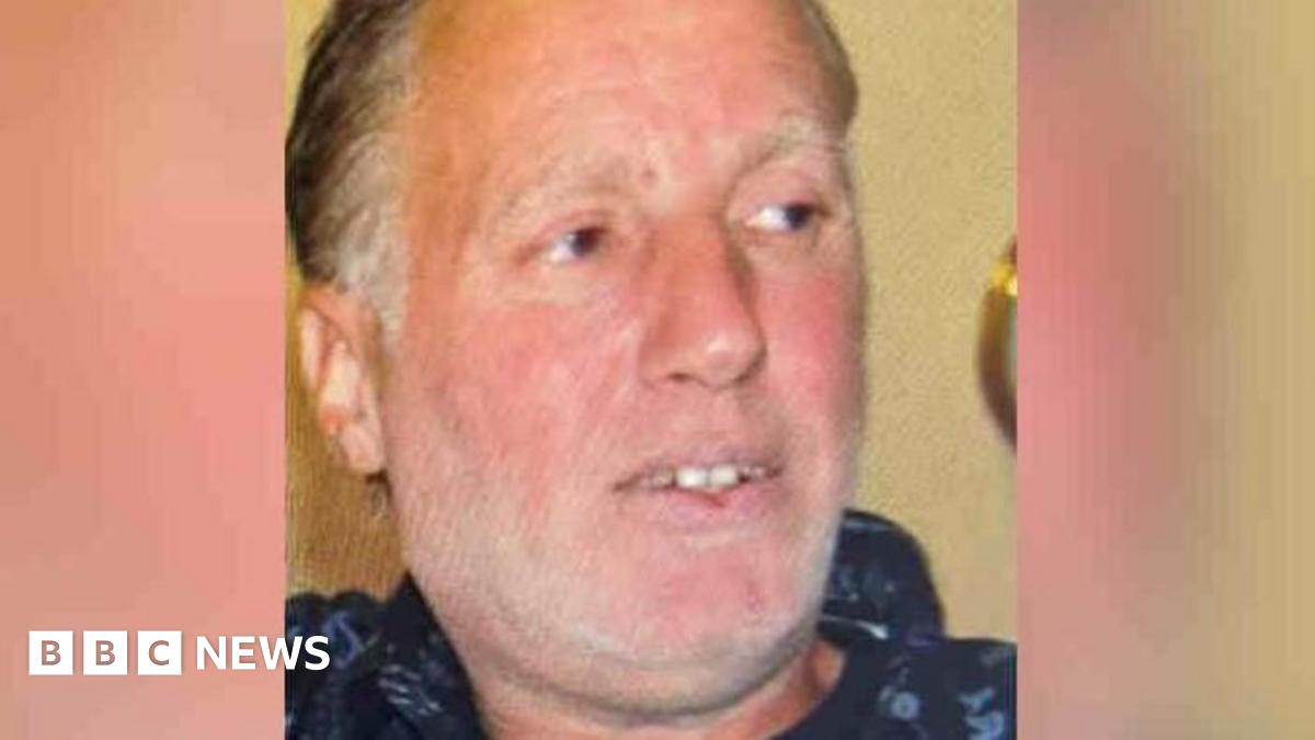 Woman cleared of murdering John Bain in Loughton, Essex - BBC News