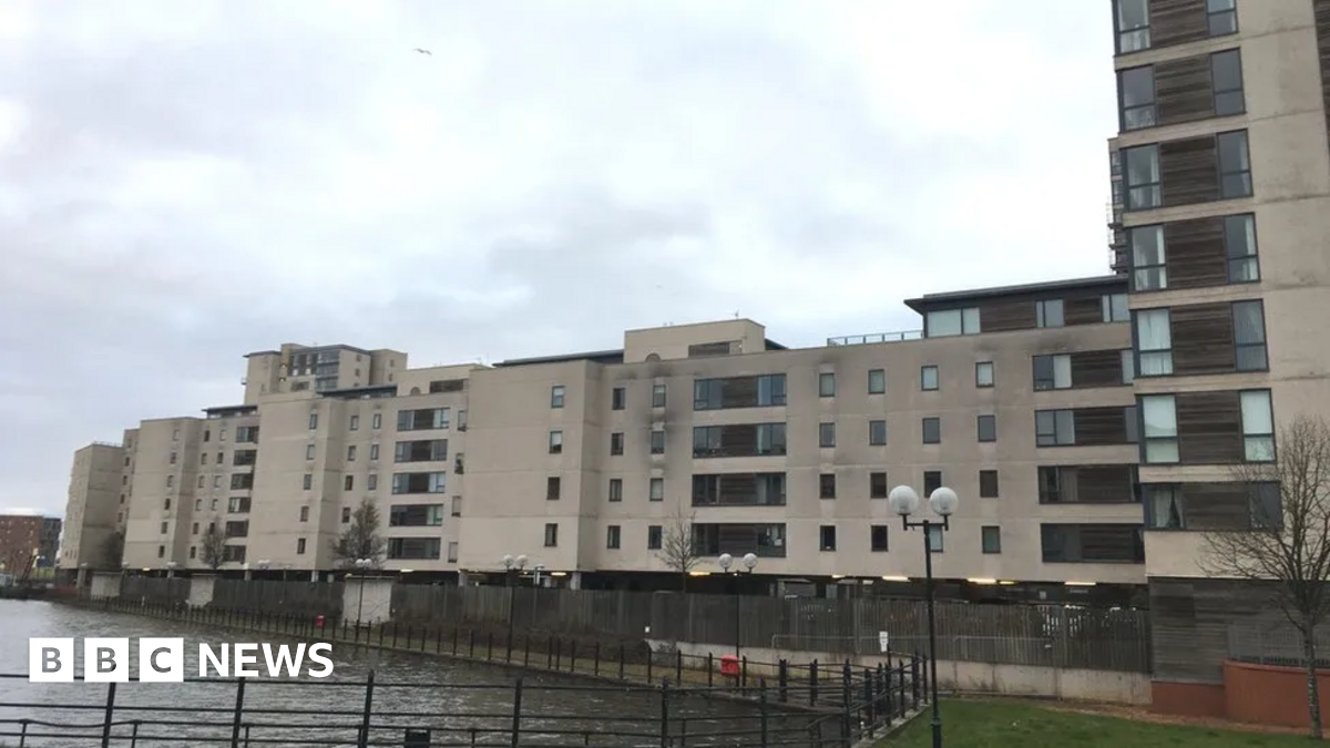 Redrow to pay for major repairs to Cardiff Bay flats - BBC News