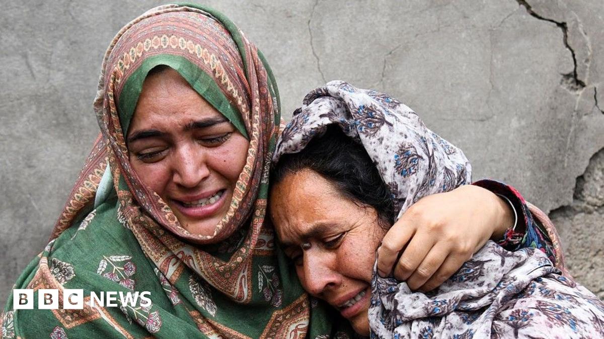 Line of Control: How India and Pakistan share one of the world's most ...