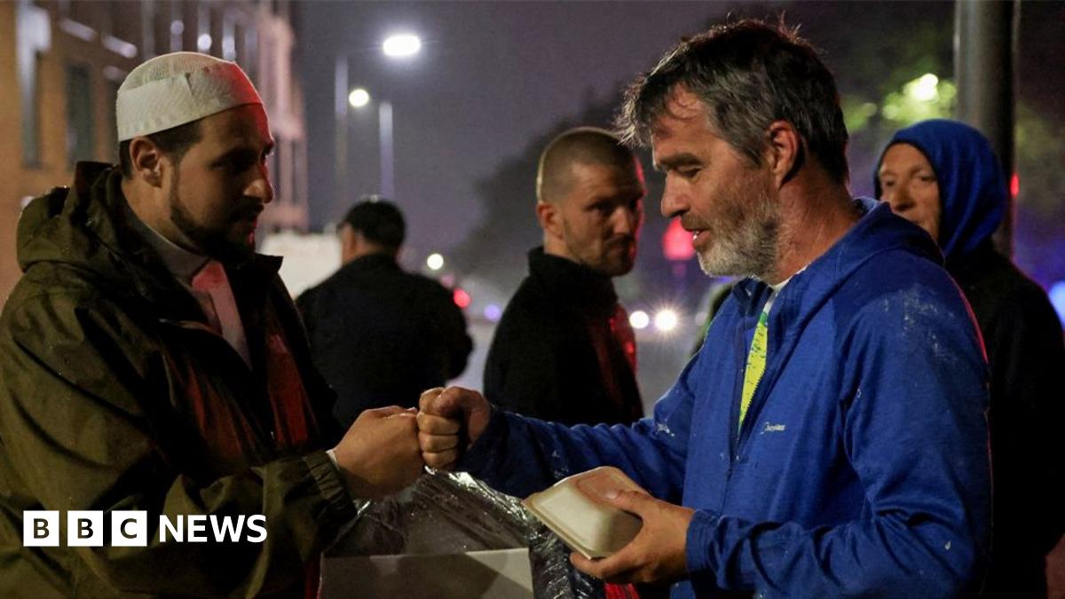 Mosque leaders find moments of hope after violent disorder - BBC News