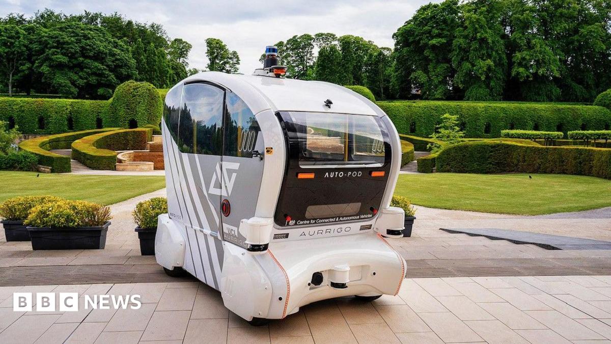 Driverless vehicles could shuttle passengers to Kirkwall Airport - BBC News