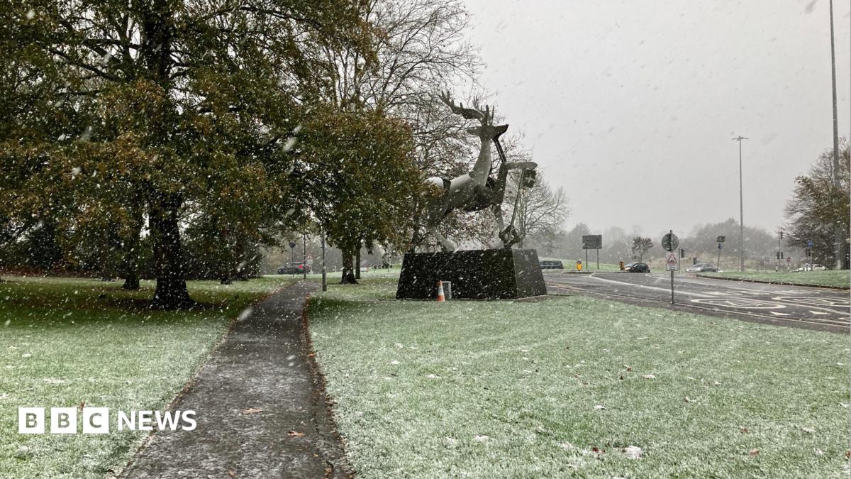 New year snow and ice alert for Kent, Sussex and Surrey - BBC News