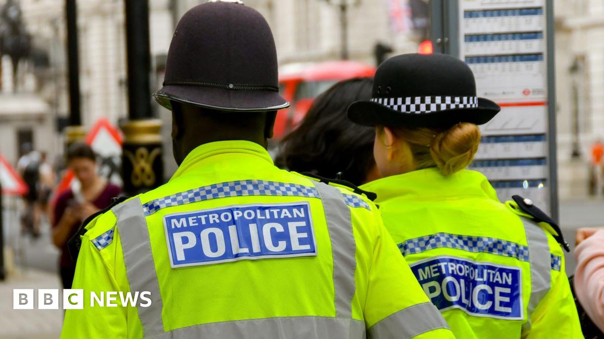 'Normally when police show up, it's bad news' - BBC News